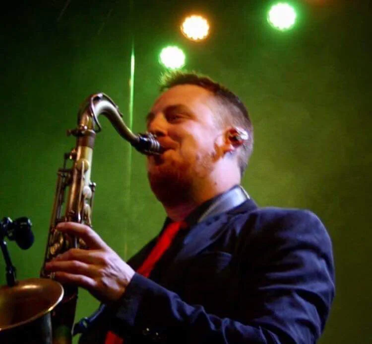 Guitar & sax — Paul Thornton - Solo Guitarist