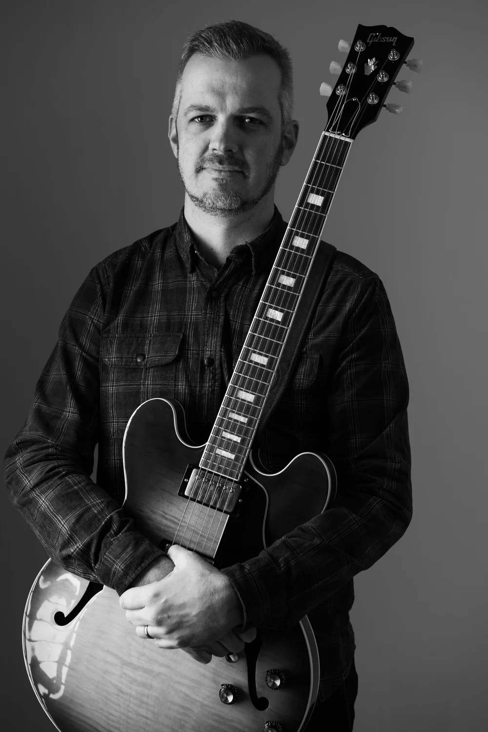 Paul Thornton - Solo Guitarist