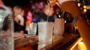 10+ BEST Pubs & Bars in Sunshine Coast [Updated 2026] - Loea Boutique Hotel