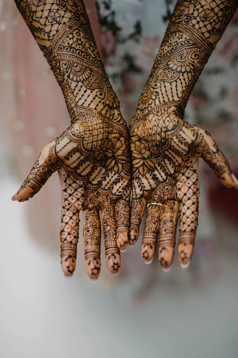Sandstone Custom Hand-Dyed Backdrop at an Exquisite Mehndi Ceremony ...