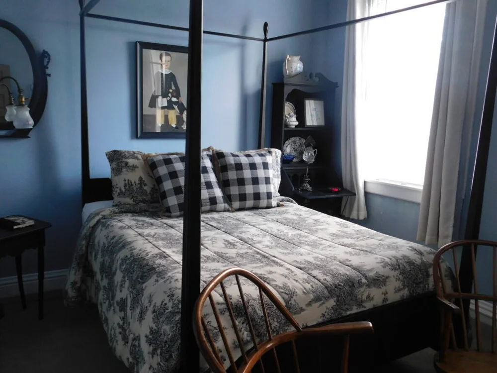 Rooms — National House Inn Bed & Breakfast in Marshall, Michigan