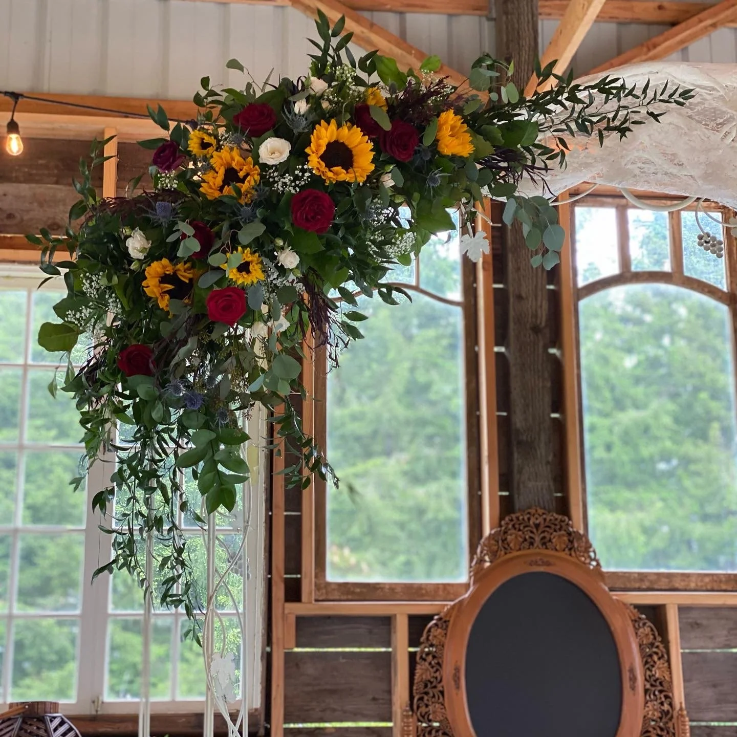 Farmhouse Floral & Gifts