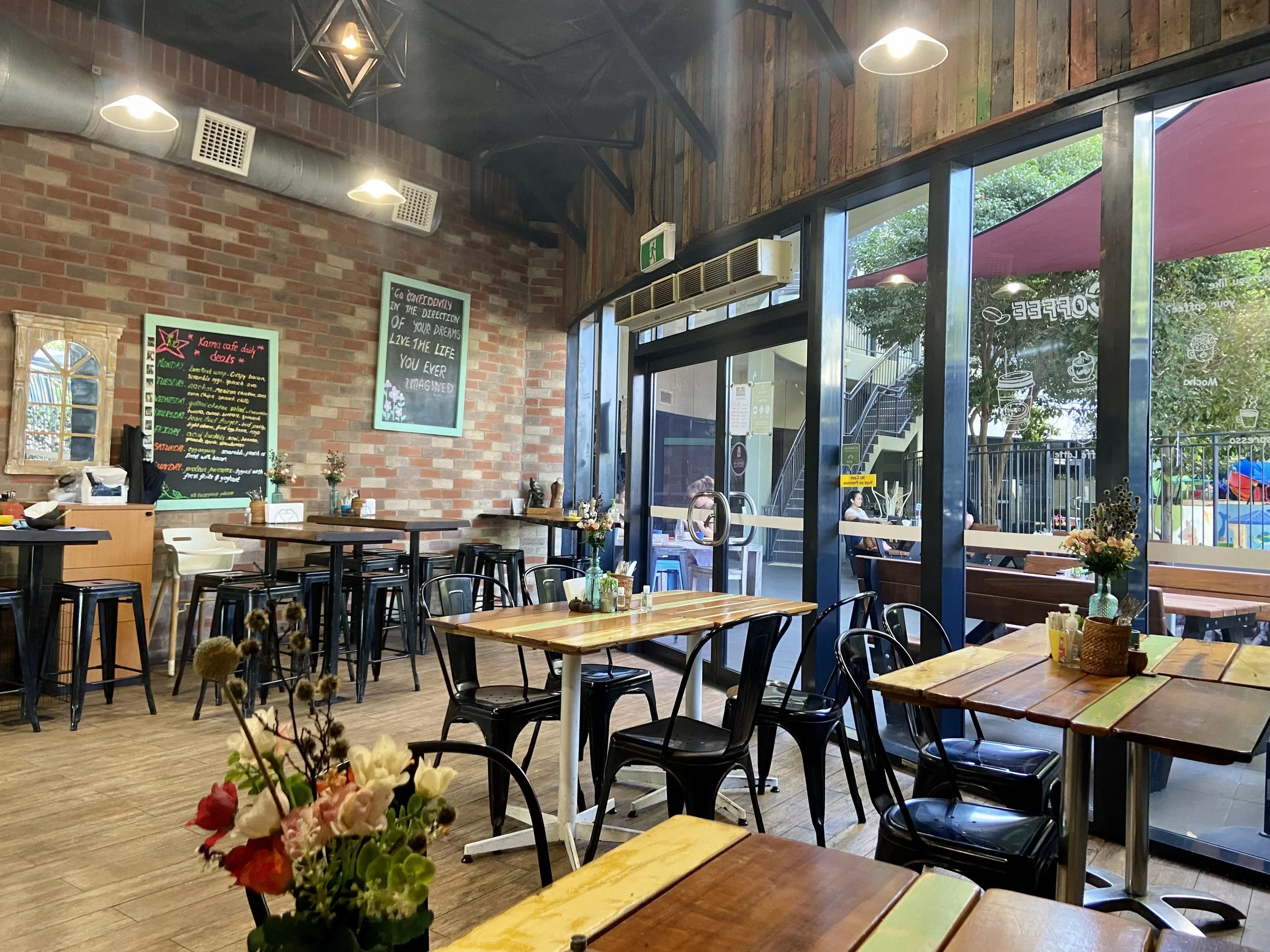 Biggest Mobs Yummy: Karma Cafe — Her Territory