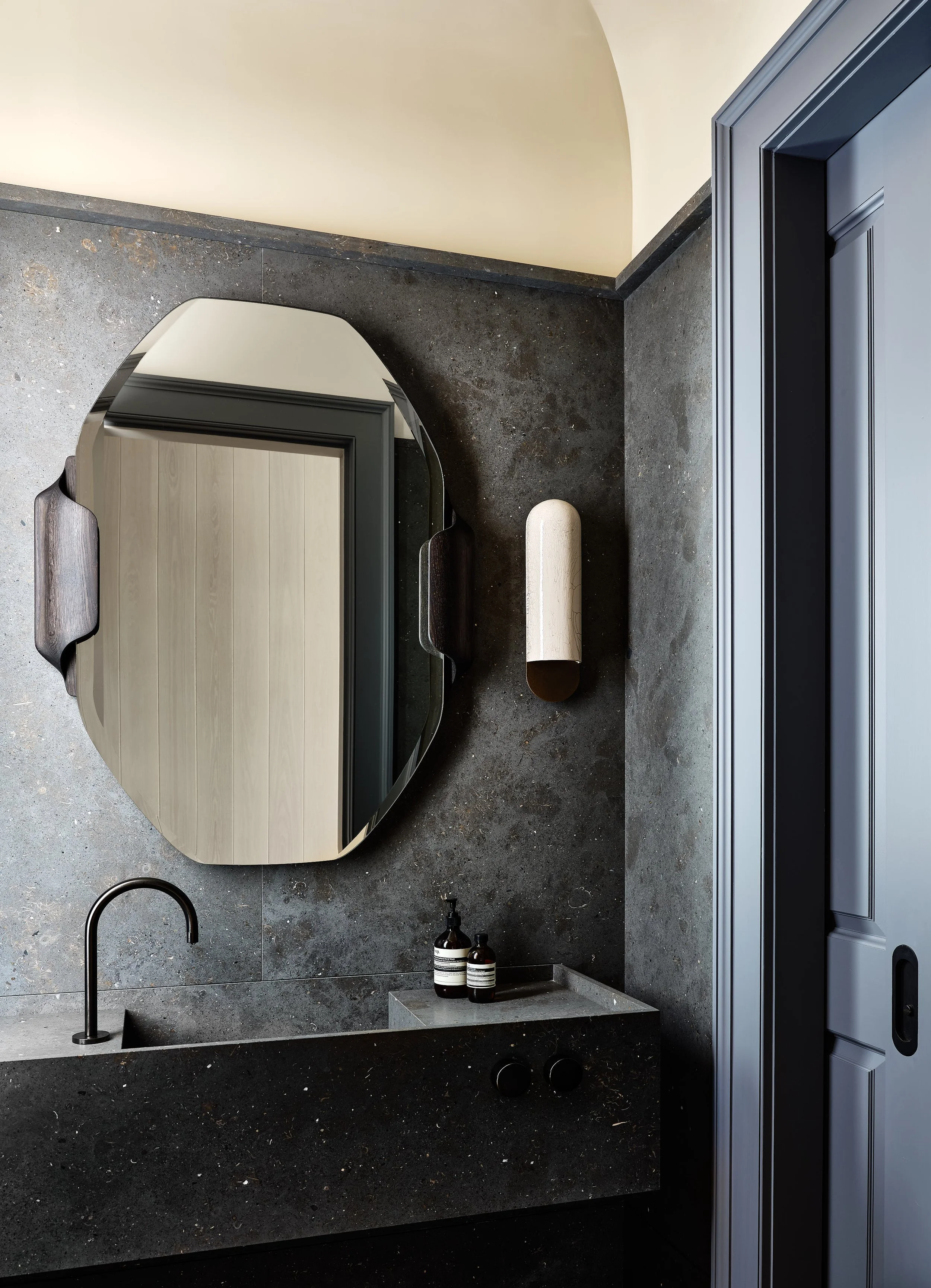 East Hampton 5 — KOSA