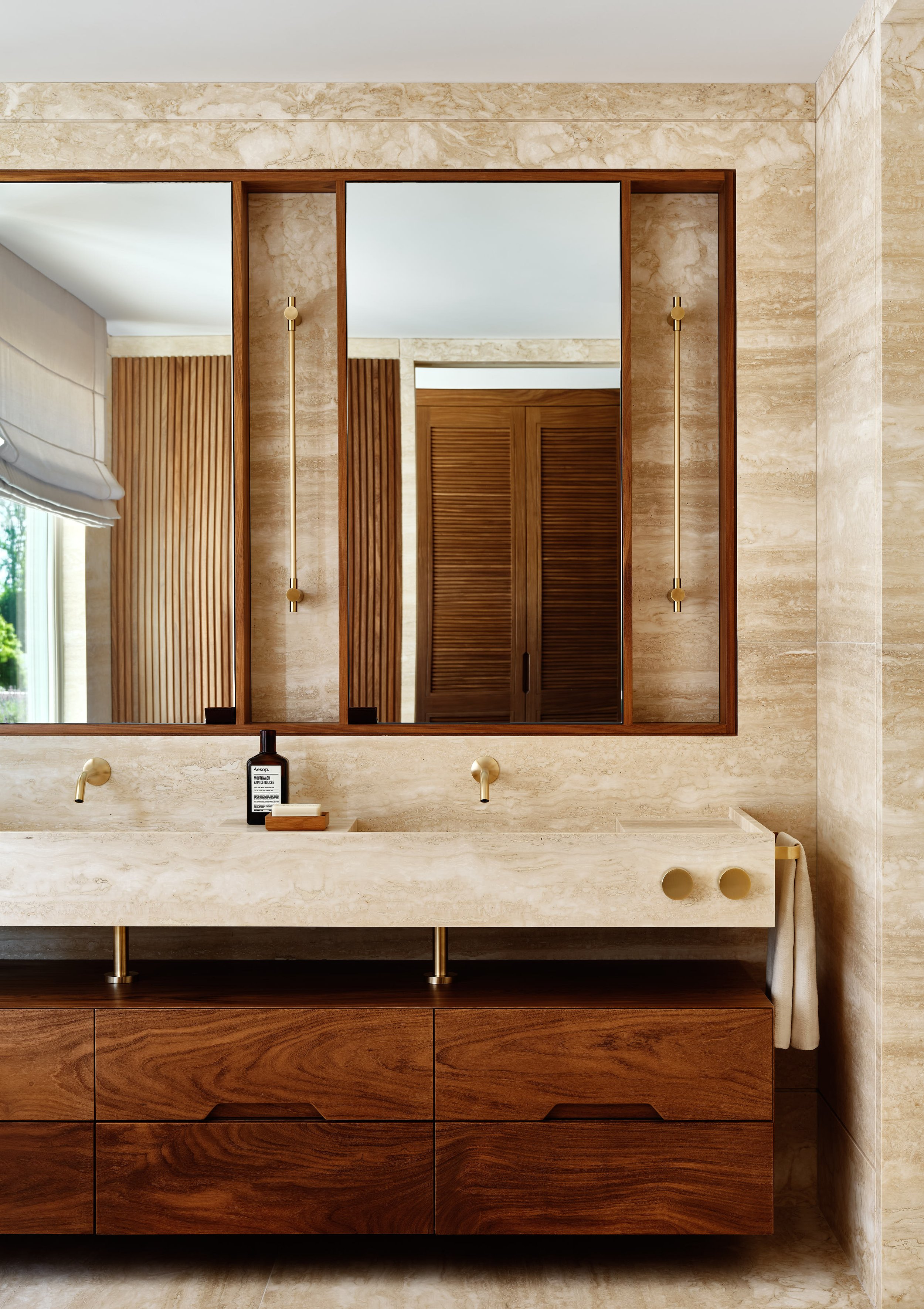 East Hampton 5 — KOSA