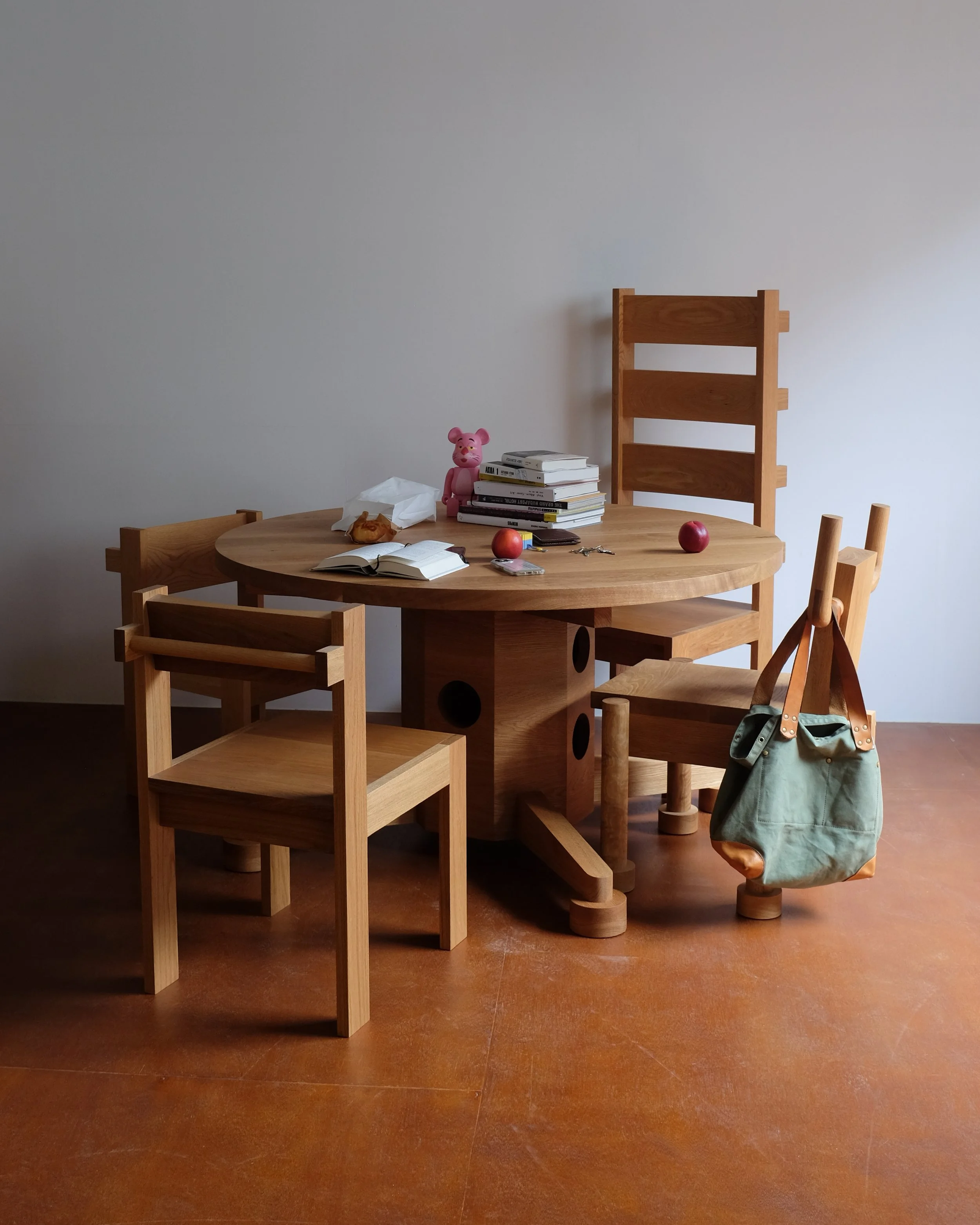 ⑱ Round Table — 은하기획 / EUNHA PROJECT