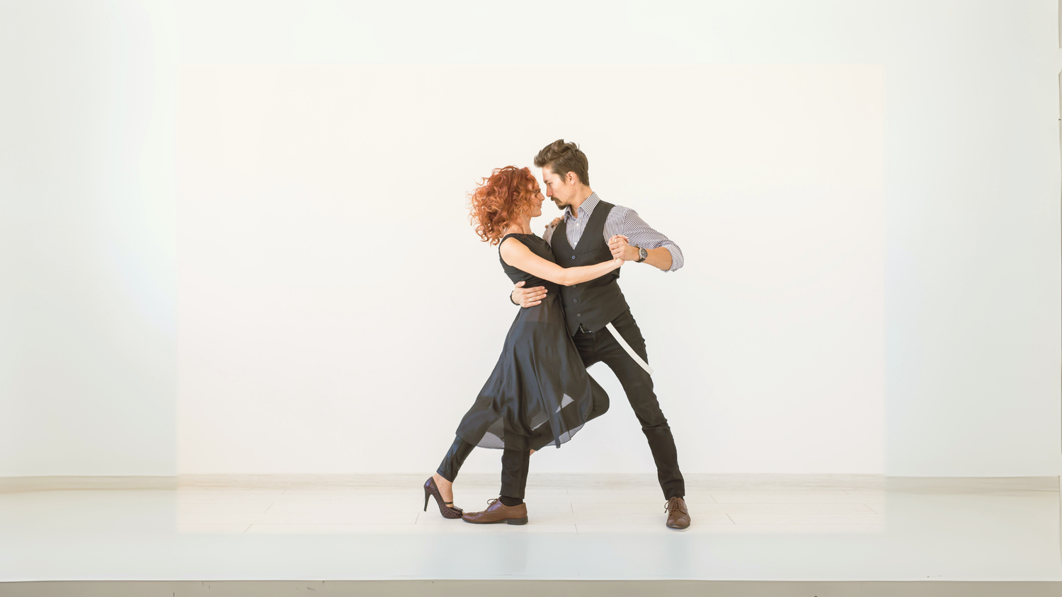 Understanding the Magic of Tango Tandas | The Dance Within the Dance ...