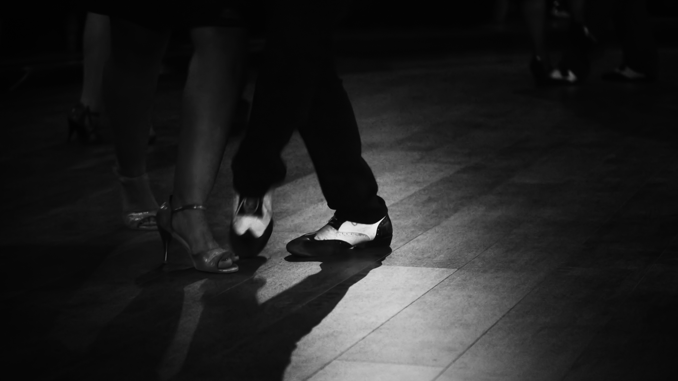 Understanding the Magic of Tango Tandas | The Dance Within the Dance ...