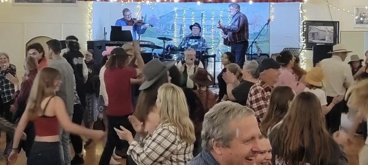 Boots, hats and country tunes at Palmwoods bush dance — The Sunshine ...