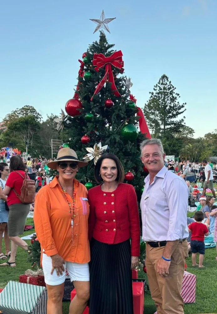 Festive favourites draw thousands to Sundale Carols — The Sunshine ...
