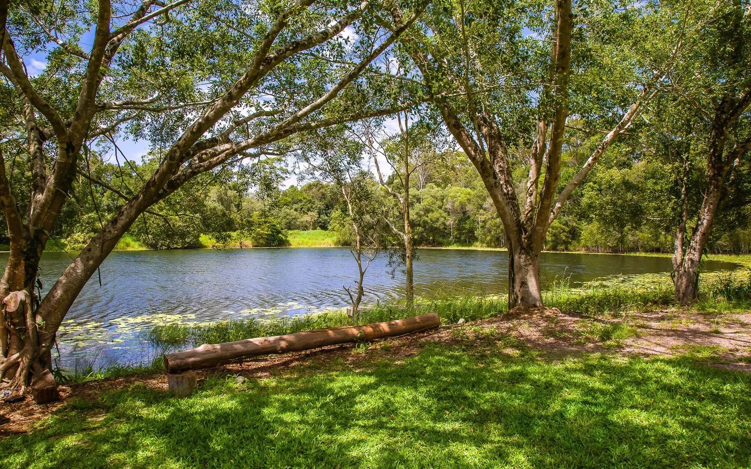 Magnificent man-made lakes, Marshall’s Lagoon, on the market — The ...