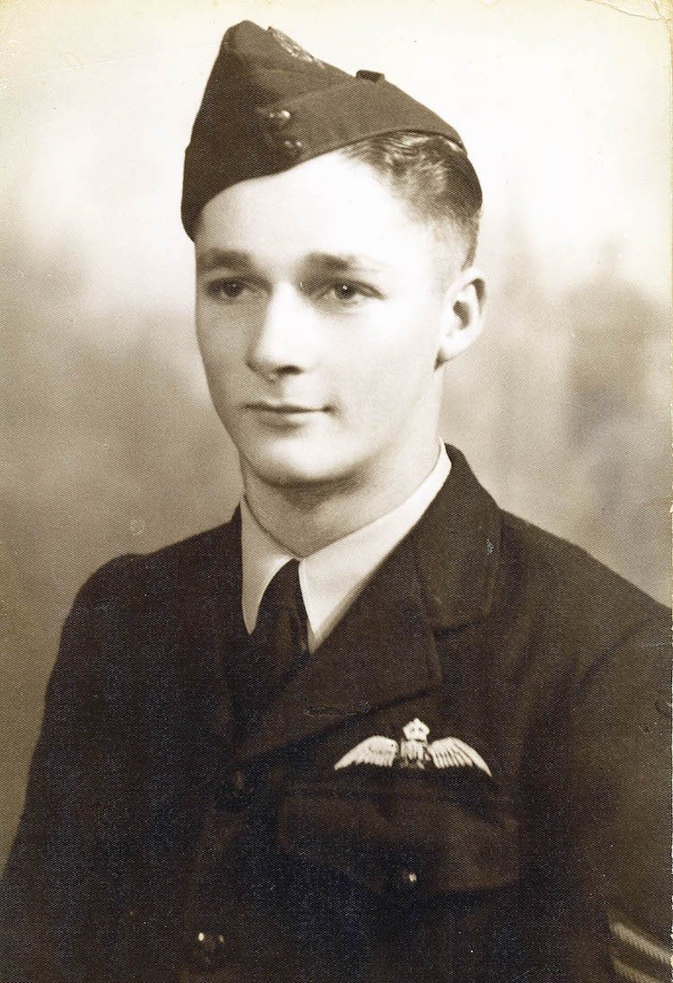 Nambour pilot saved town: WW2 heroism remembered — The Sunshine Valley ...