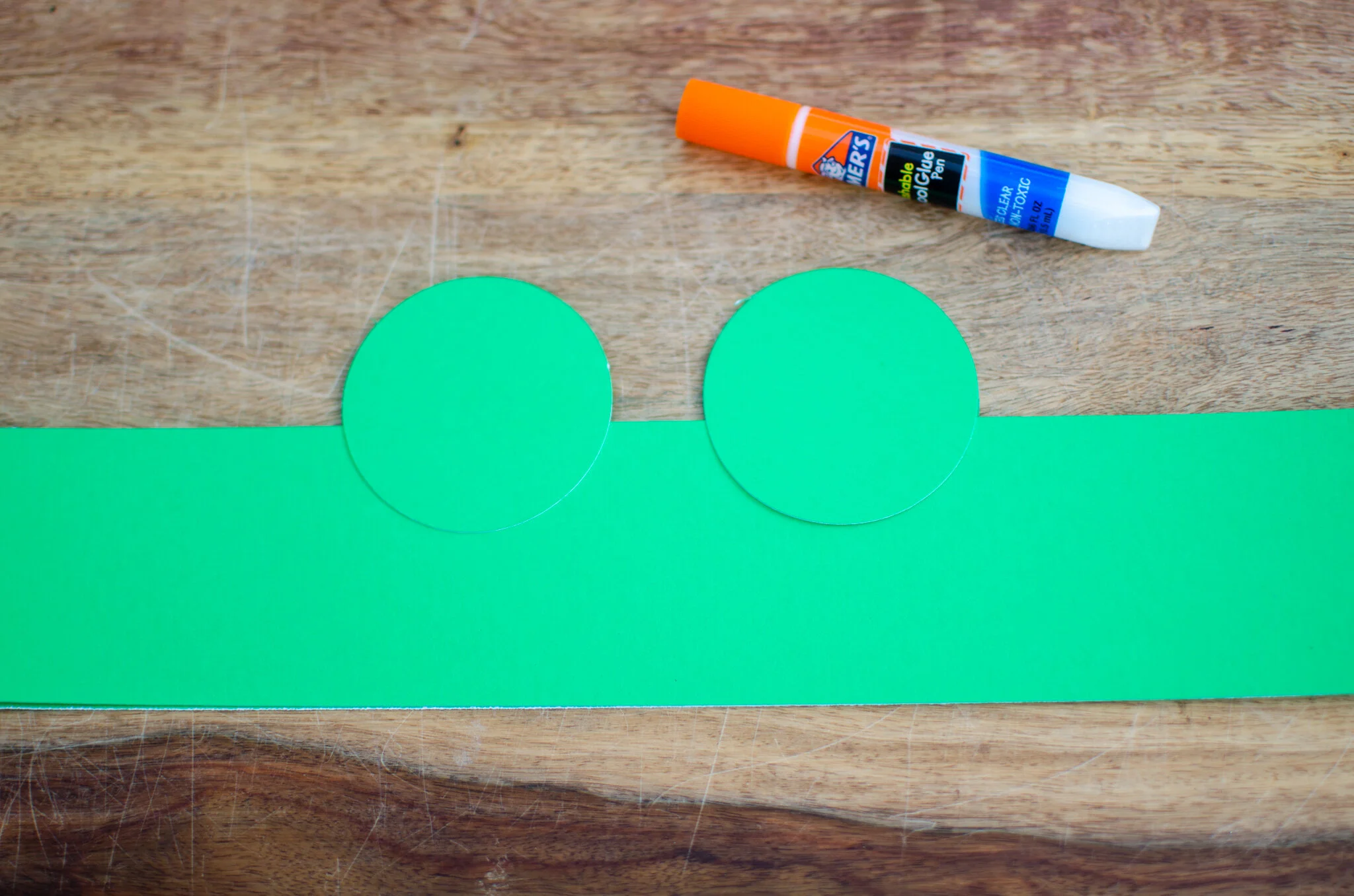 DIY: Froggy crowns — Our Happy Tribe