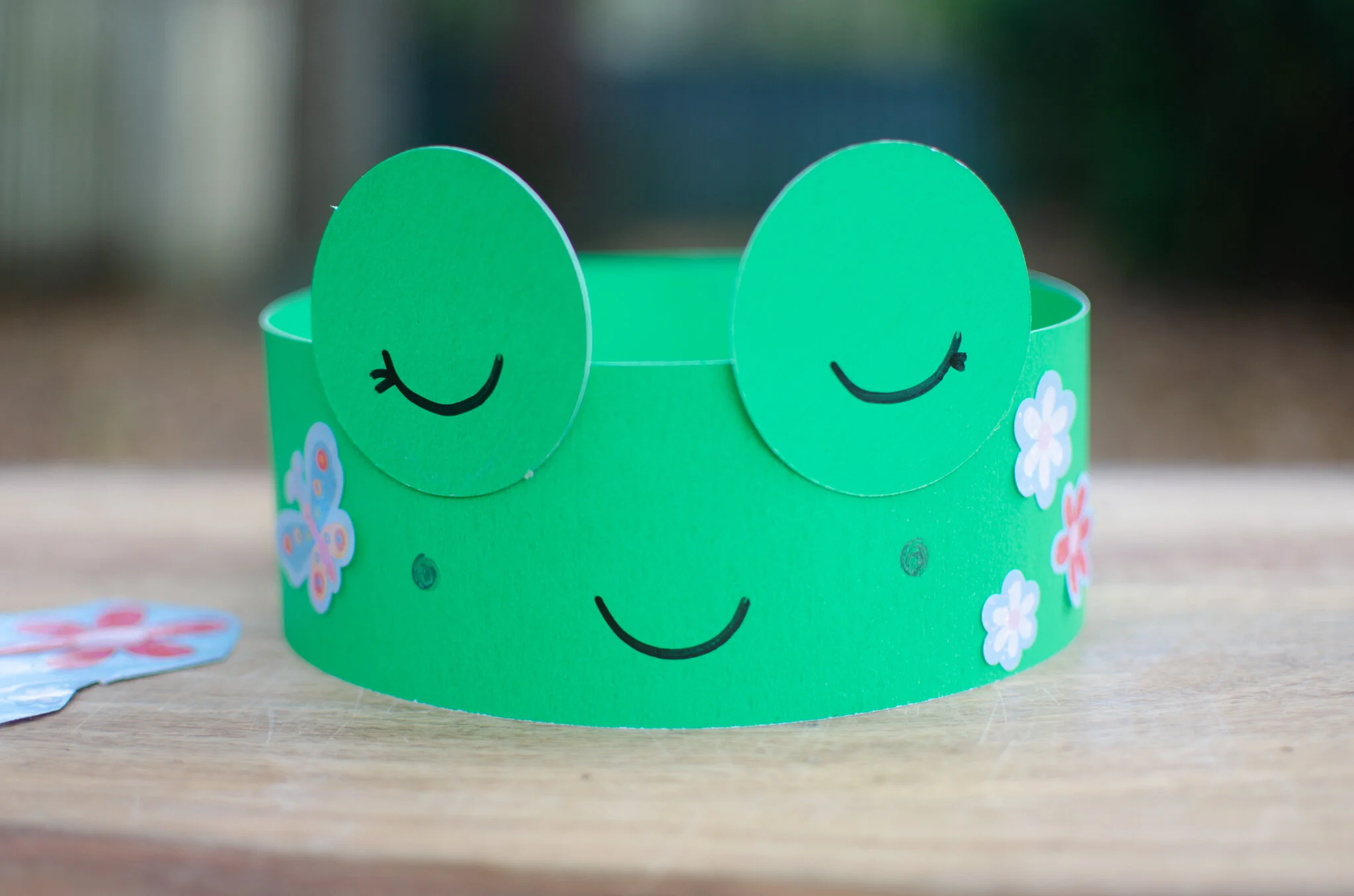 DIY: Froggy crowns — Our Happy Tribe