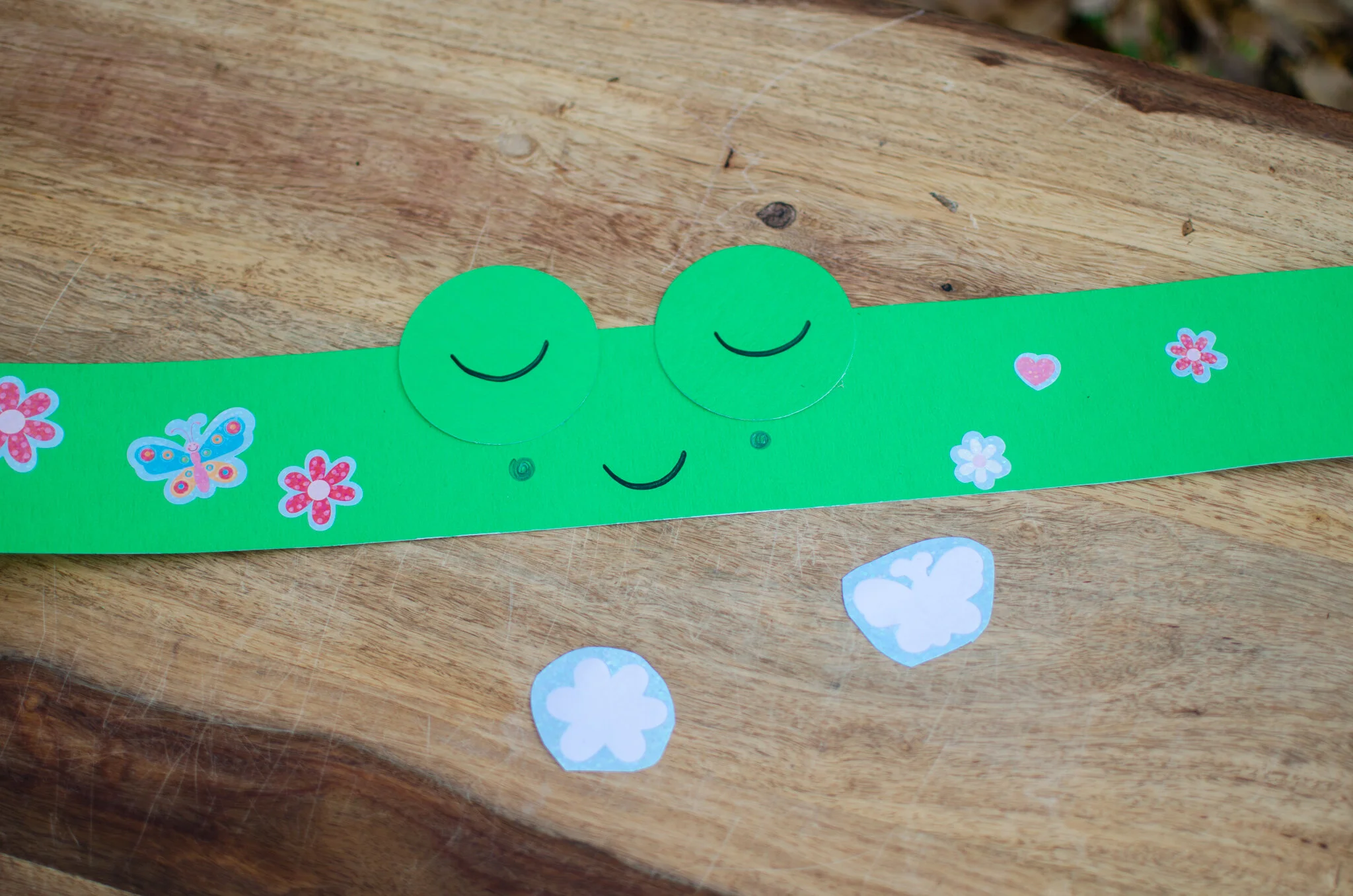 DIY: Froggy crowns — Our Happy Tribe