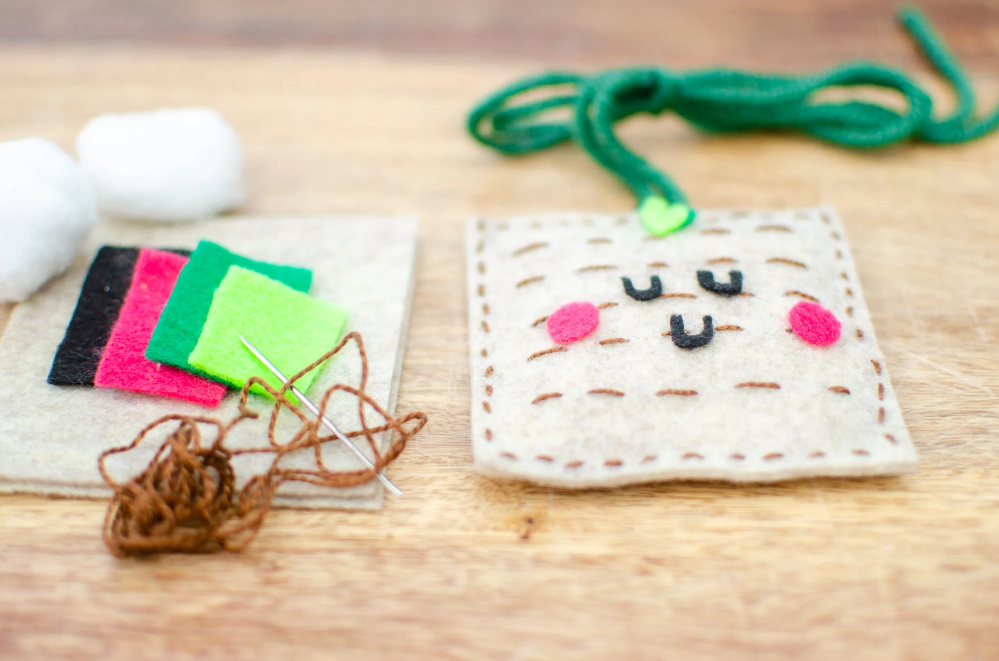 DIY: Puffy matzah necklace — Our Happy Tribe
