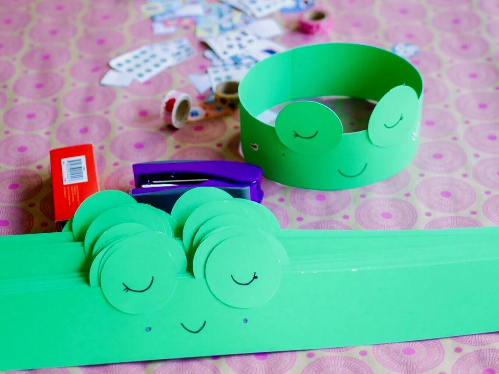DIY: Froggy crowns — Our Happy Tribe