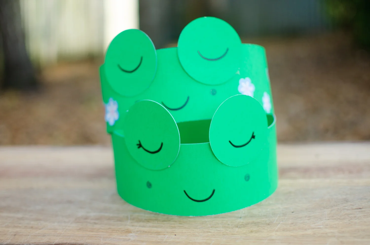 DIY: Froggy crowns — Our Happy Tribe