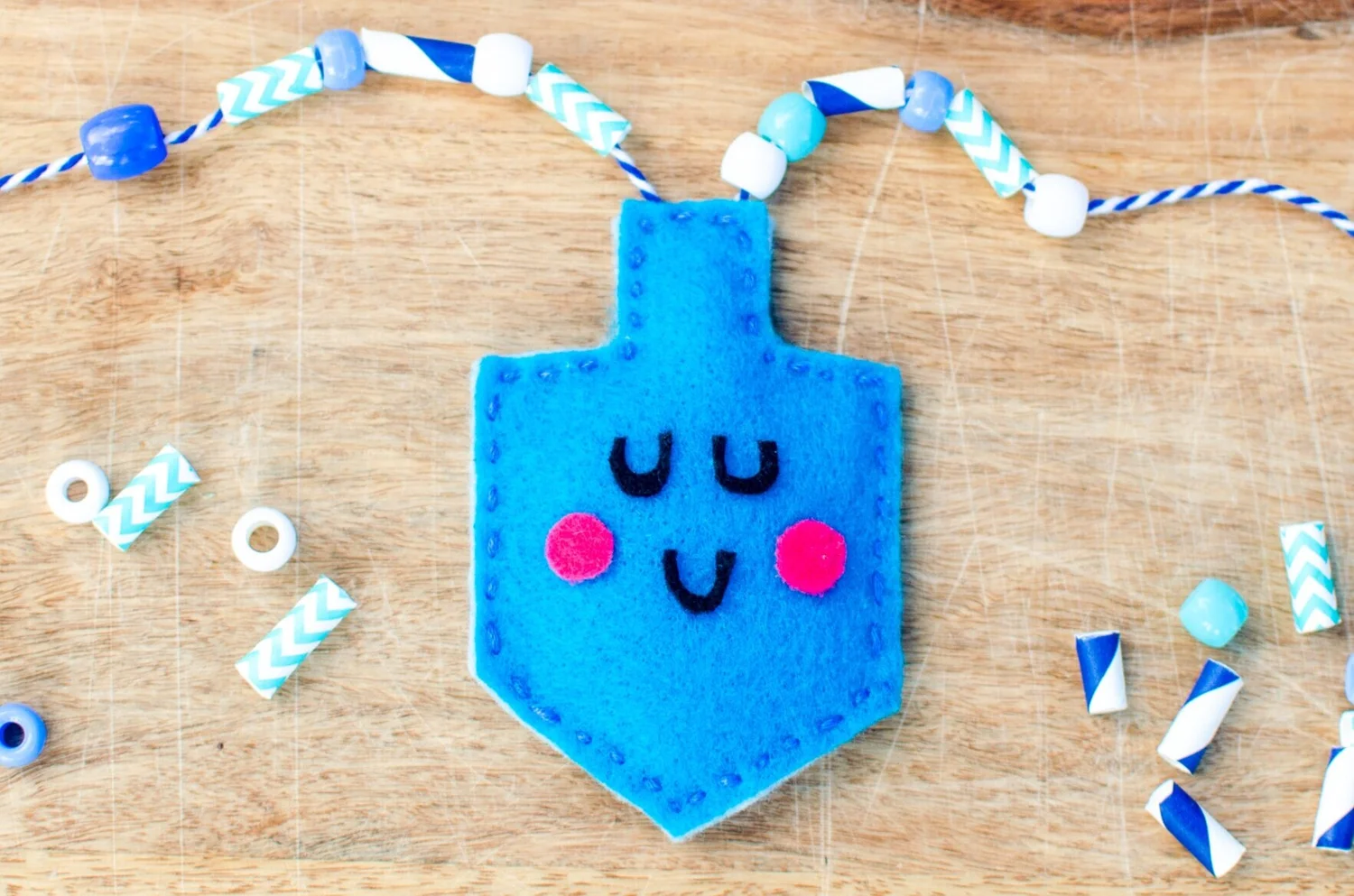 DIY: Puffy dreidel necklace — Our Happy Tribe