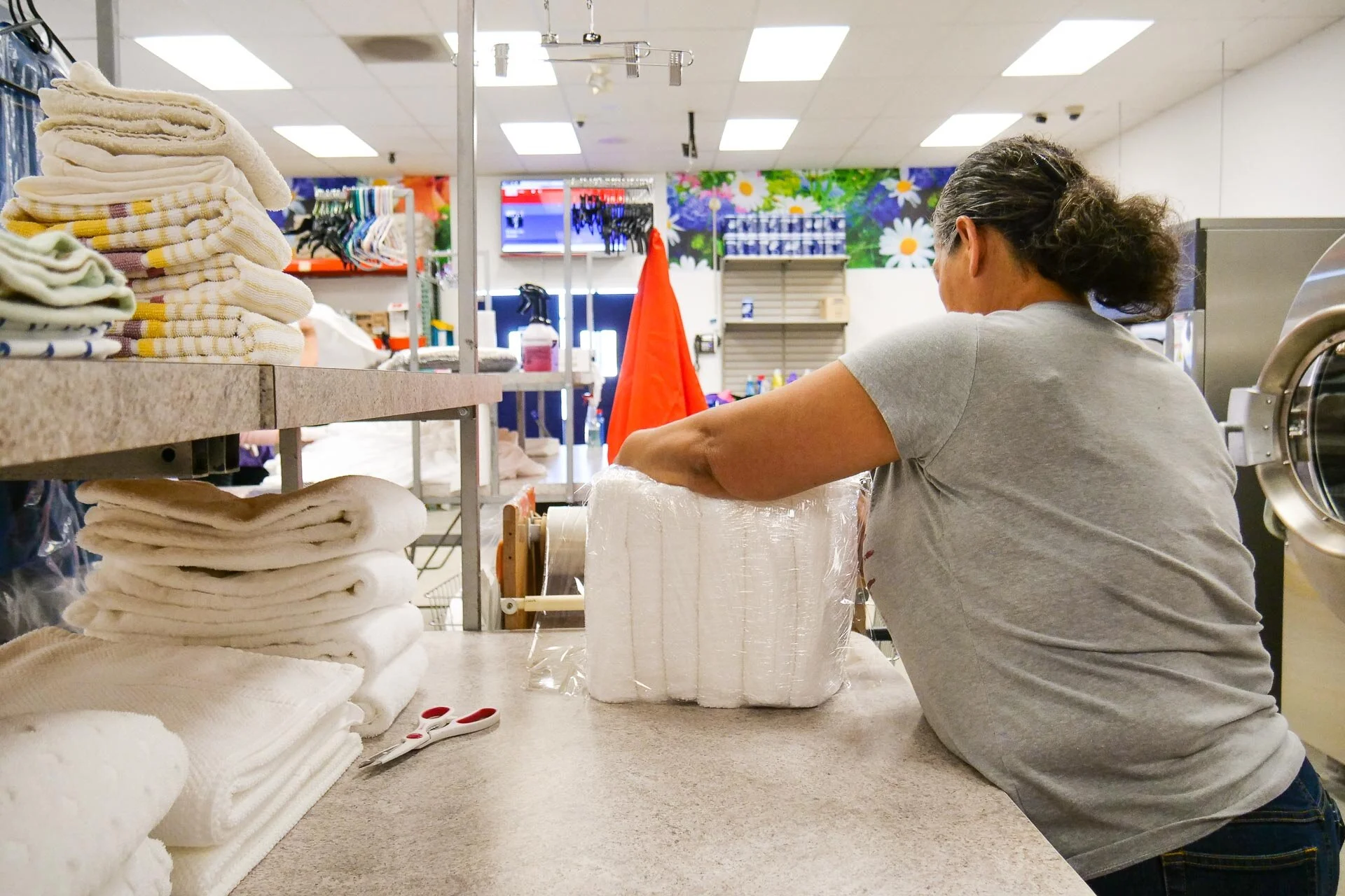 Commercial & Business Laundry Services. — Raindrop Laundry Service