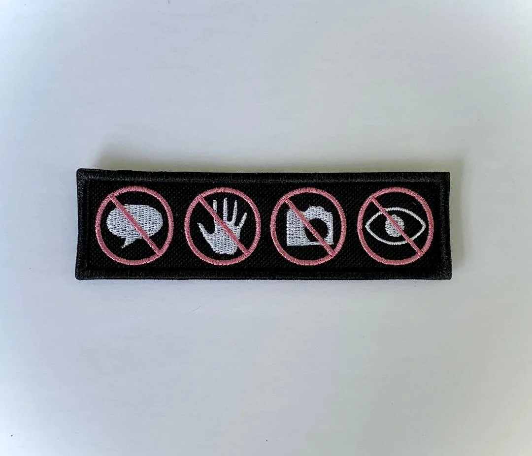 Do Not Distract Patch -Pre Designed — Designer Doodle