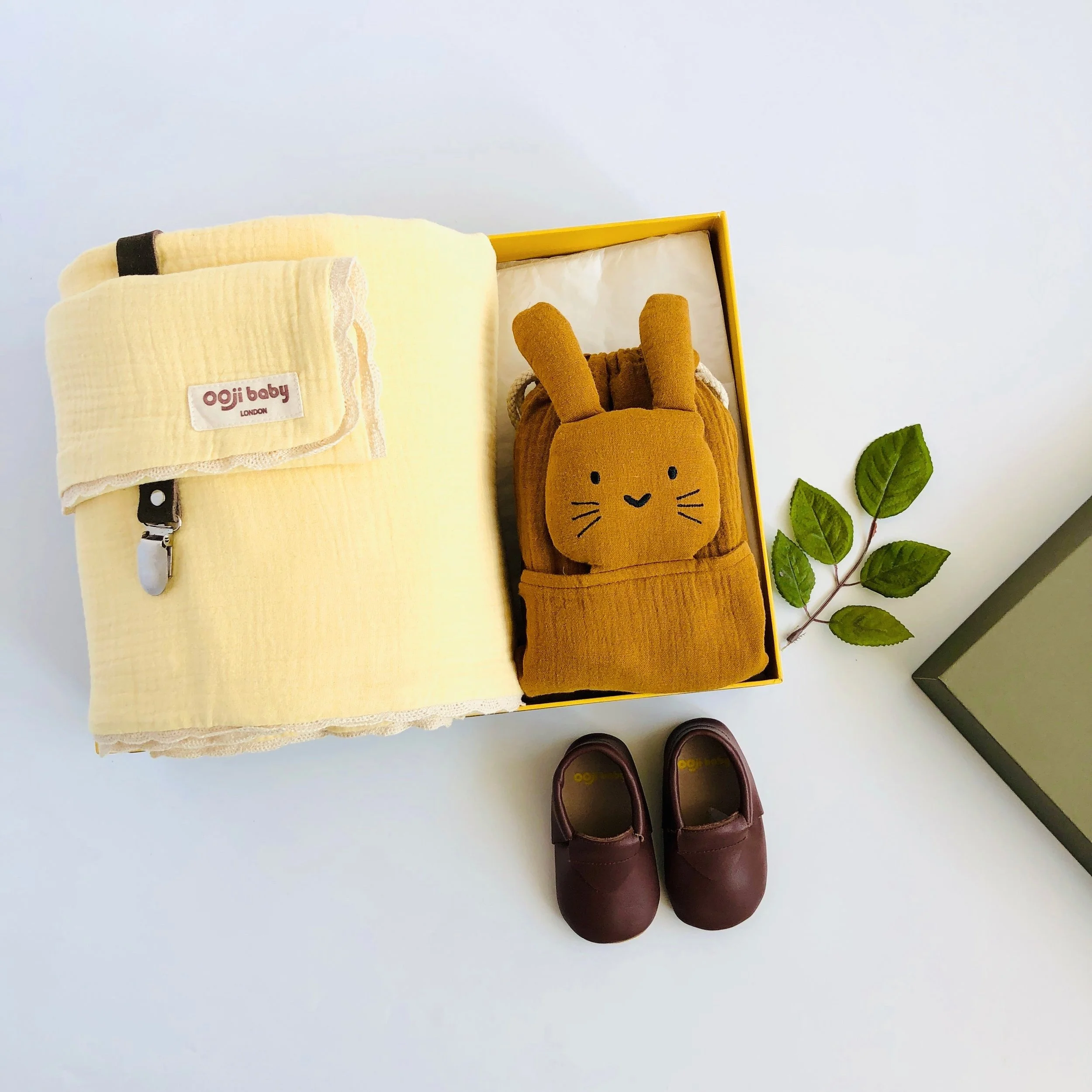 Modern New Baby Gift Hampers | Luxury Baby Gift Sets | OOji baby | UK