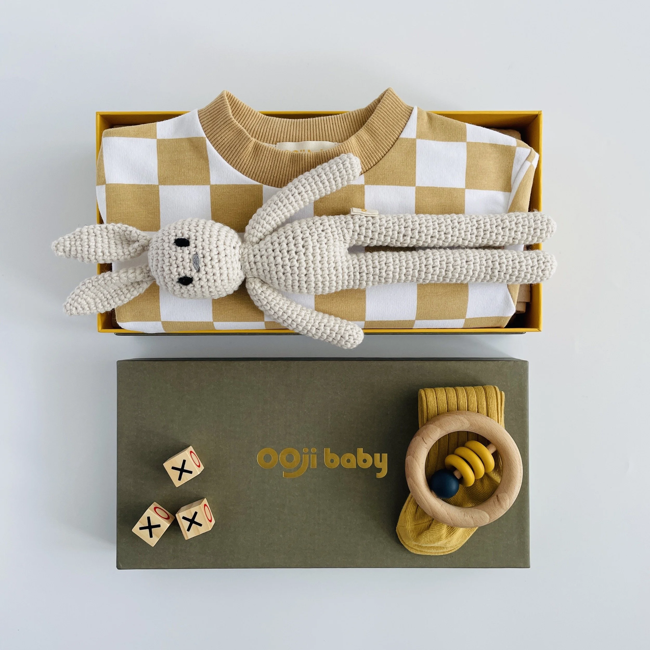 Send A Gift To Celebrate A New Baby Arrival — New Baby Gift Sets ...