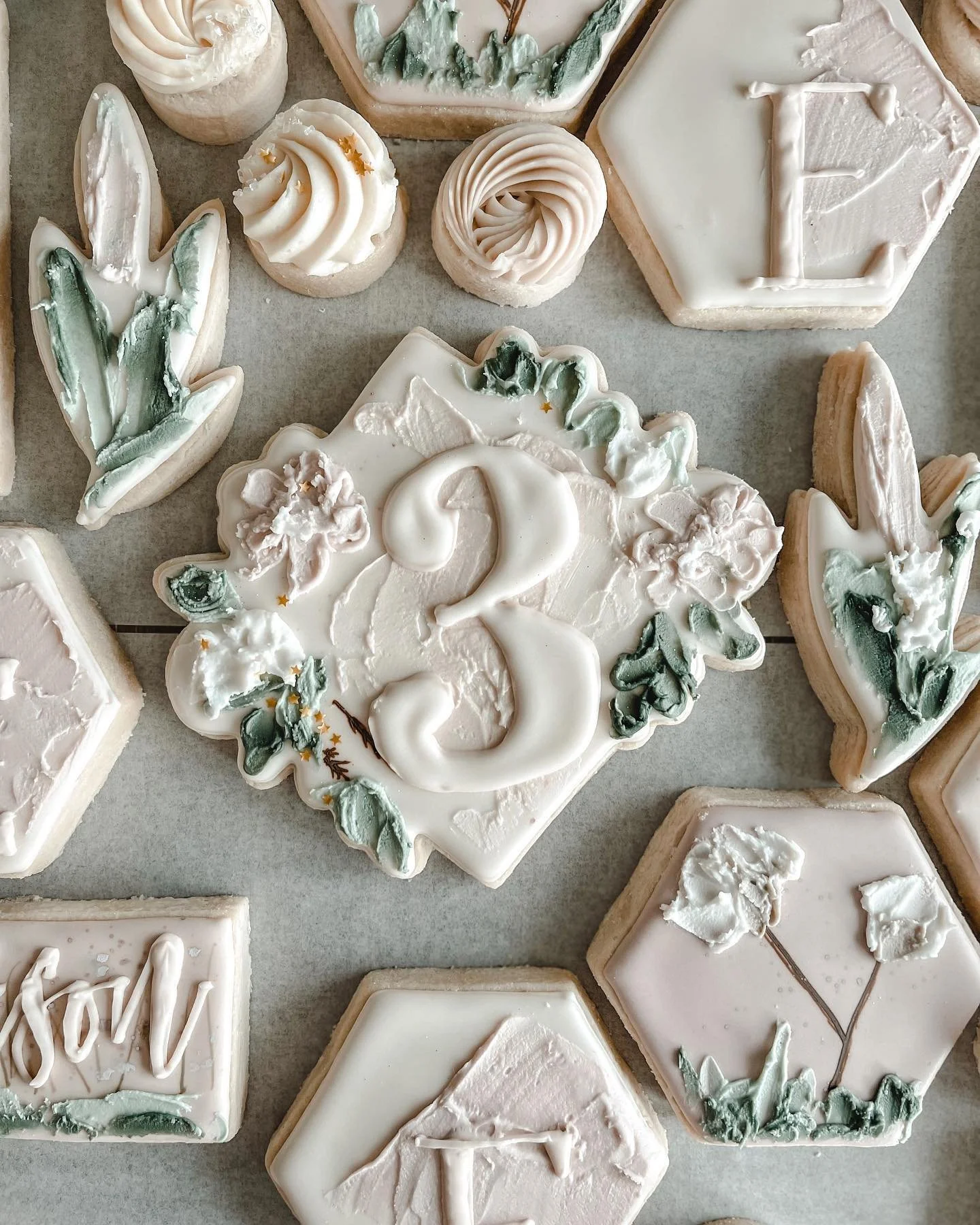 Kid's Birthday Custom Cookies | Palette Knife Technique | MH Cookie ...