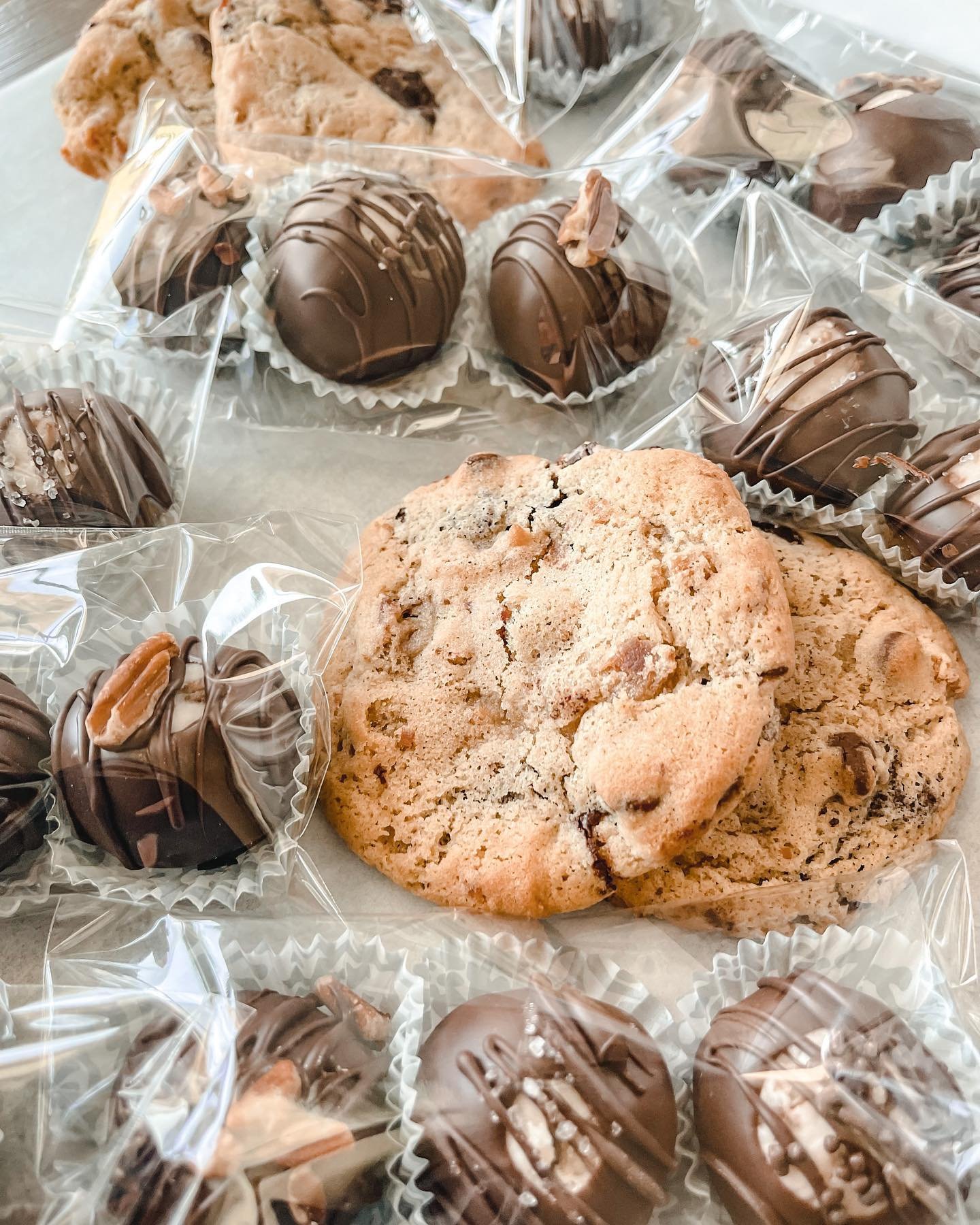 Bourbon Country Theme Cookies | MH Cookie Shoppe — #COOKIESBRINGJOY