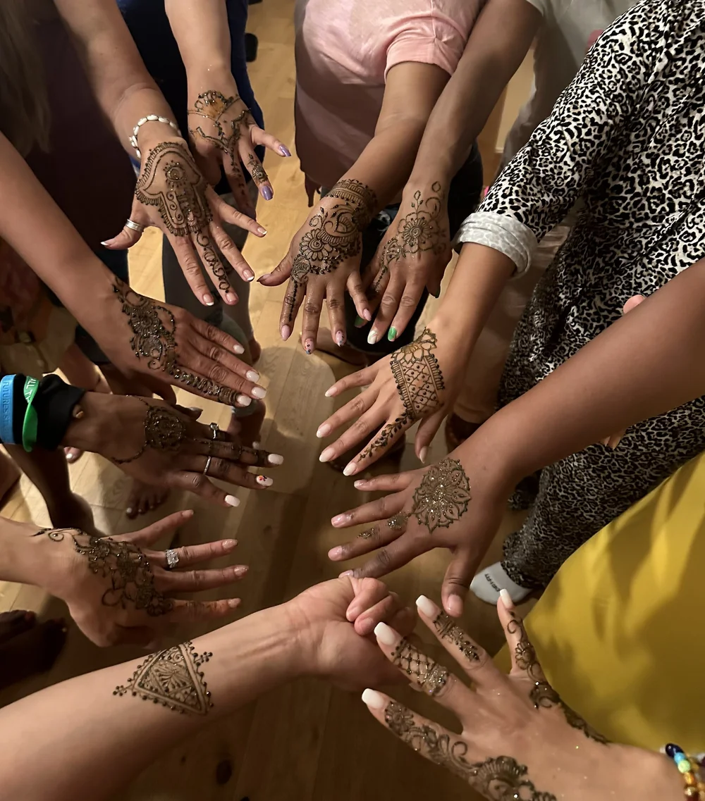 Make Your Next Retreat Stand Out: 5 Reasons to Have a Henna Artist at ...