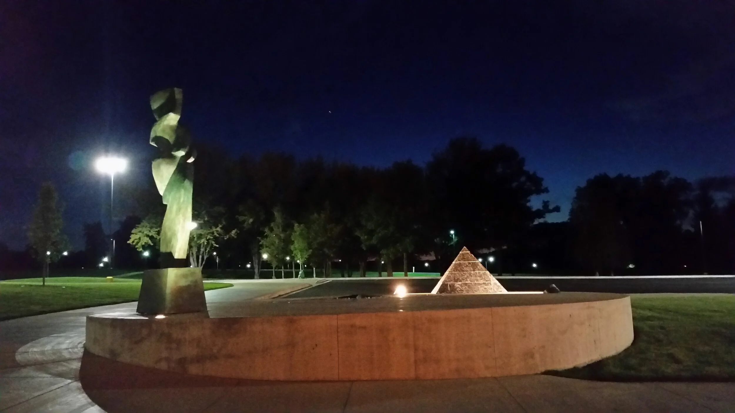 Public Sculpture — Ken Thompson Sculpture