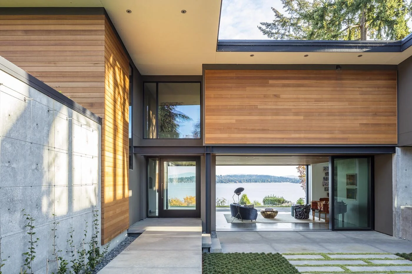 Boomerang House — DeForest Architects