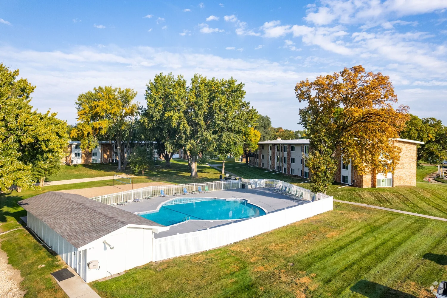 Lake Pointe Apartments