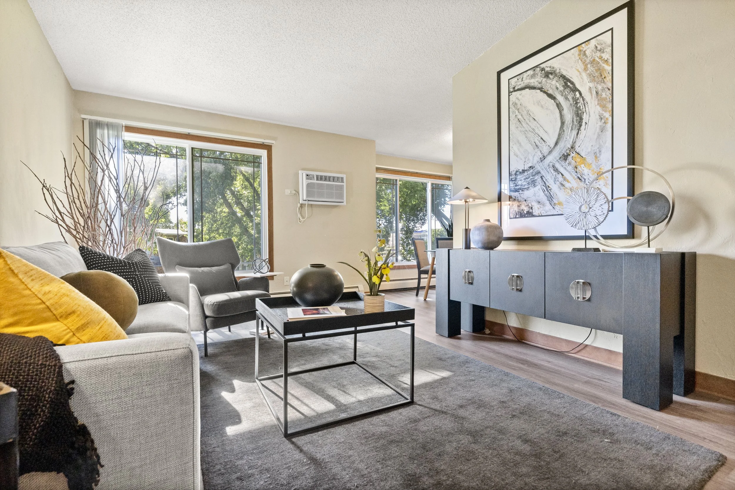 Lake Pointe Apartments