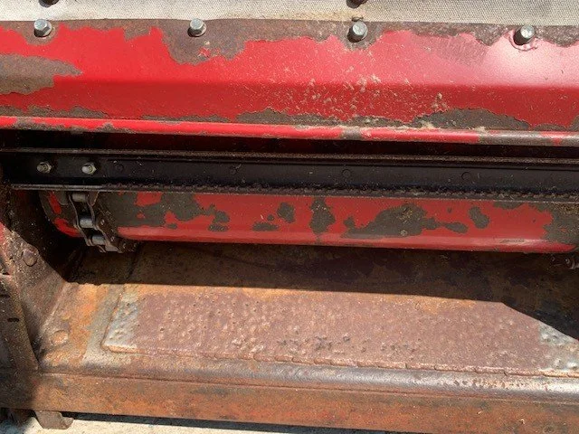 CASE IH 1640 COMBINE — Legacy Equipment Consulting LLC CASE IH 1640 COMBINE — Legacy Equipment Consulting LLC