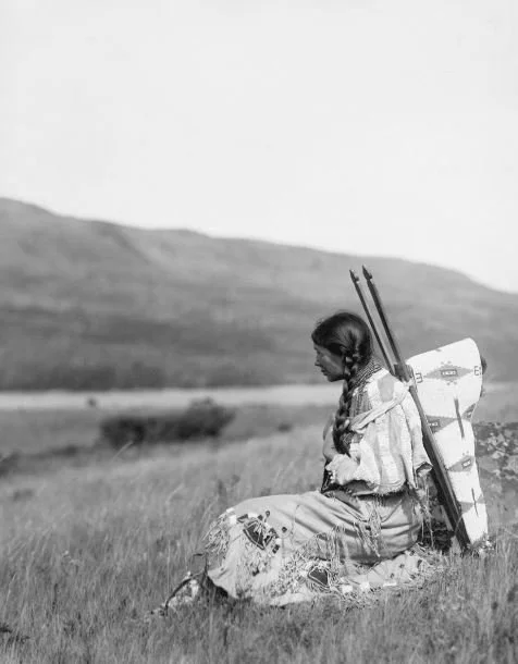 Niitsitapiisini: Our Way of Life (The Story of the Blackfoot People ...