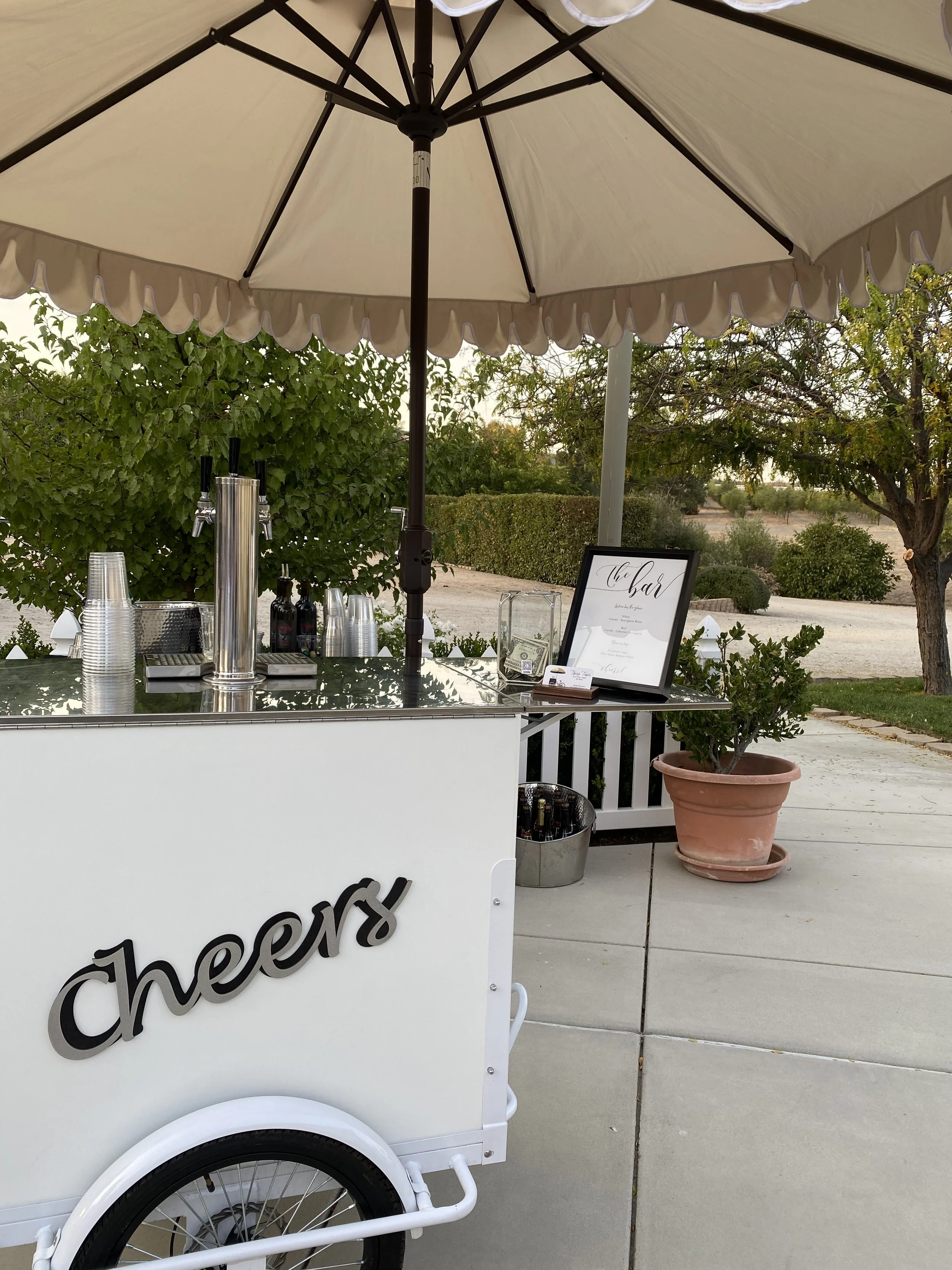 Tipsy Taps Bar Rental