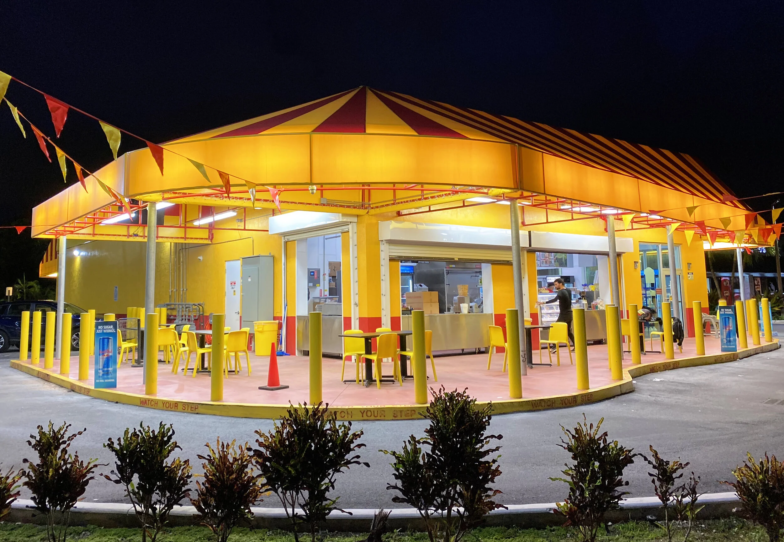 El Palacio de los Jugos | Miami Cuban & Latin Restaurant