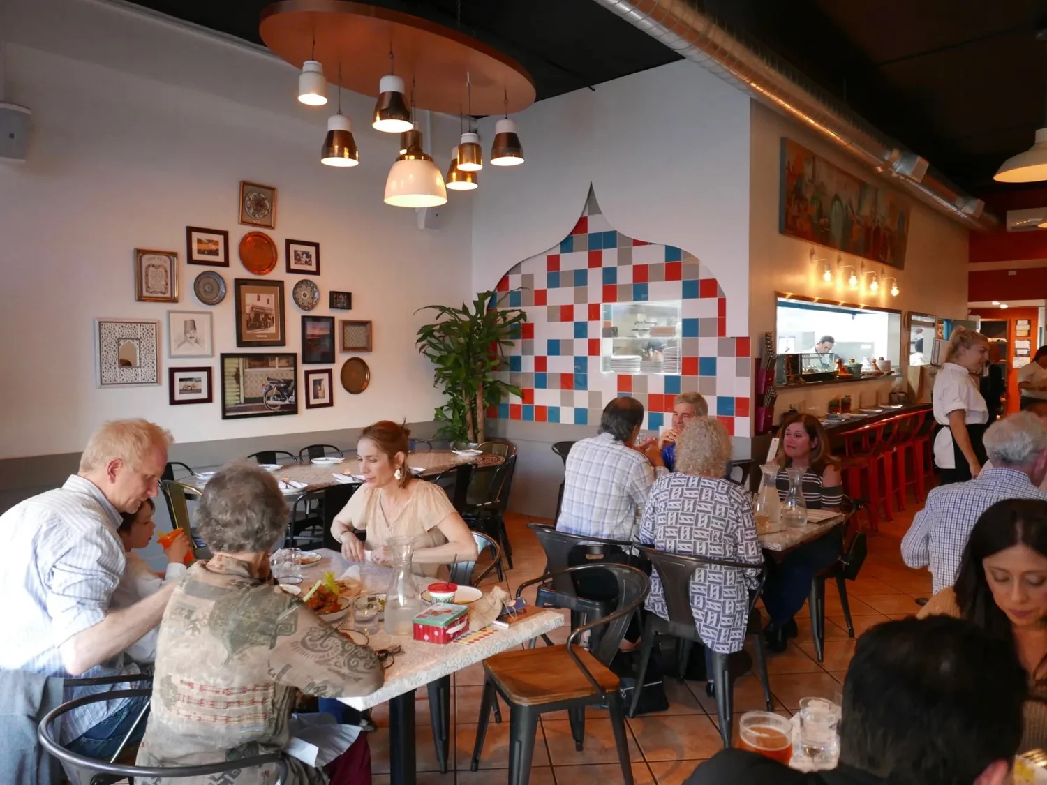 Sherman Oaks | Experience Fresh Mediterranean Food – Order Now — MIZLALA