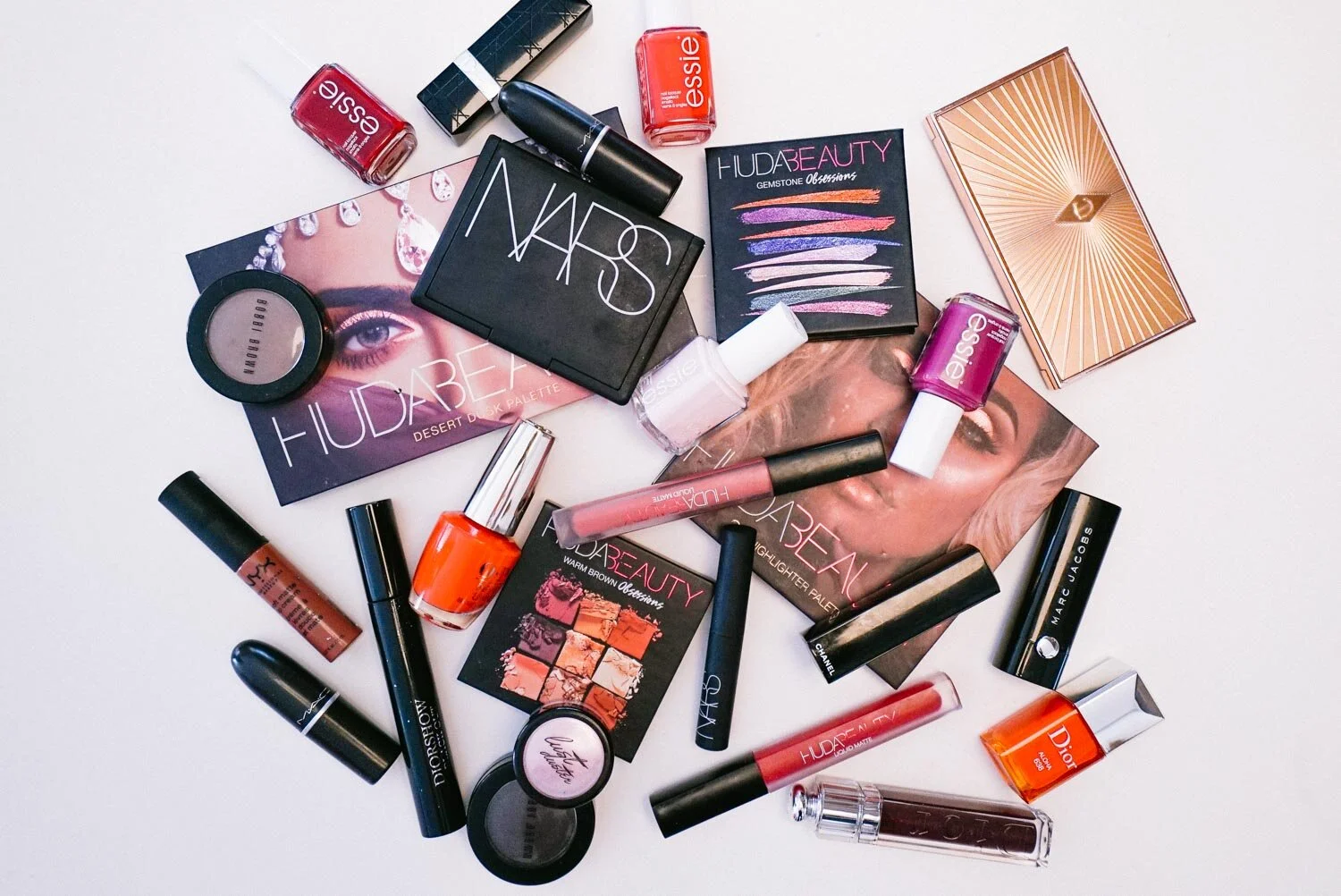 Hold a Make Up Swap at Your Hen — Hens with Heart