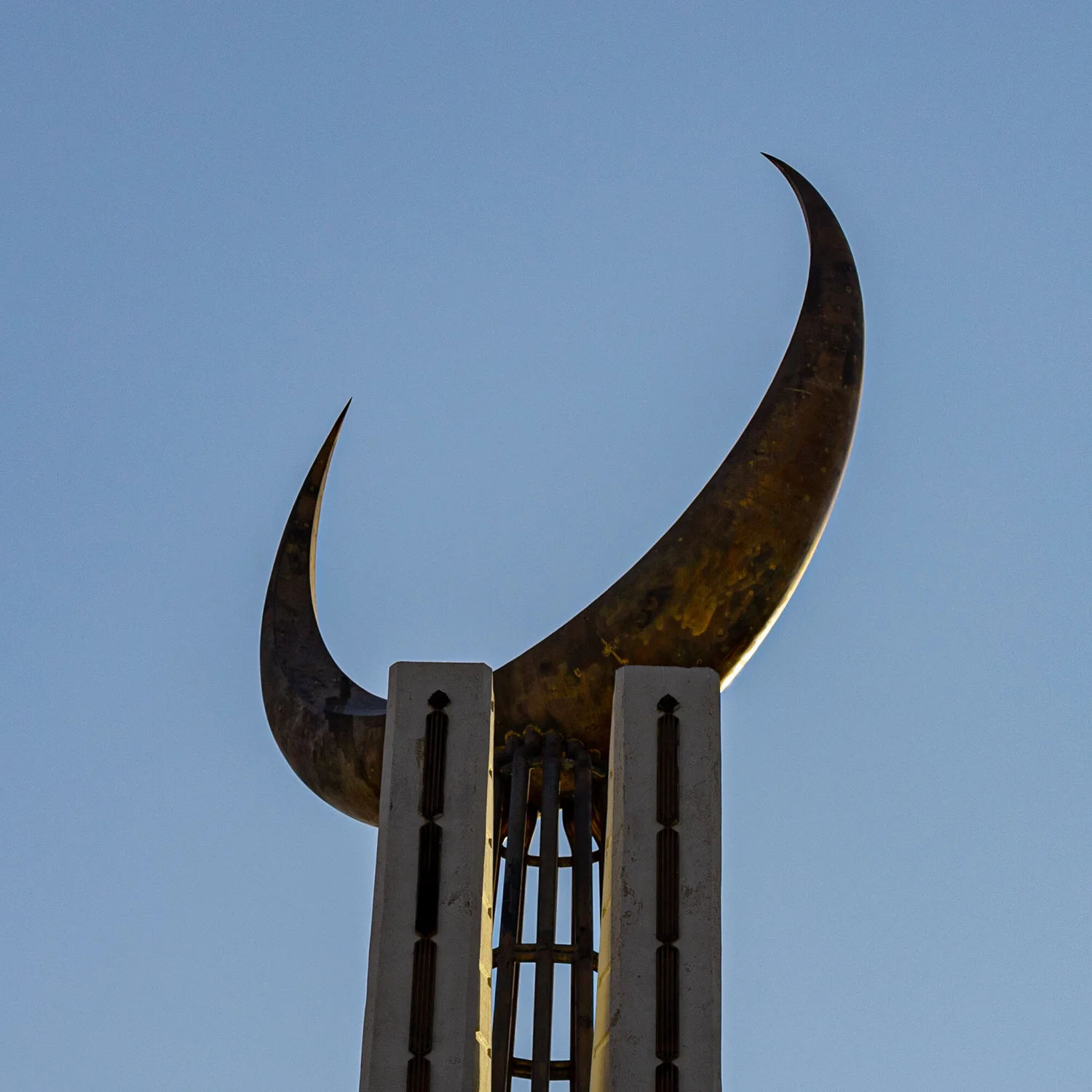 Postcard from Islamabad - Faisal Mosque — Gaynor Shaw Photography