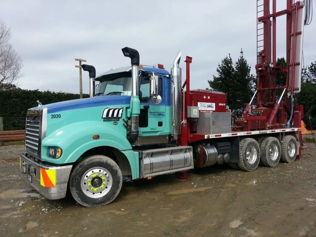 TRUCKS HOOK LIFTS & DRILLING RIGS — SEC