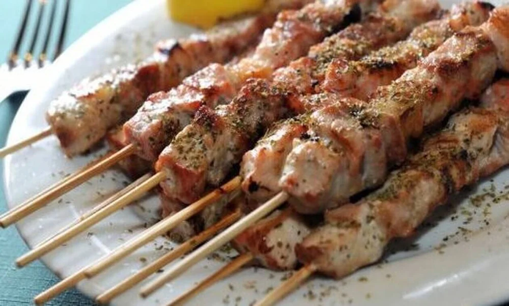 Το σουβλάκι από την προϊστορία έως σήμερα! (η ιστορία του + 2 σπιτικές ...