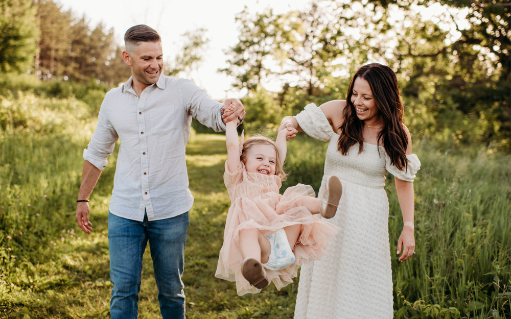 3 of My Favorite Poses for Family Sessions — KATIE EMANUELSON PHOTOGRAPHY