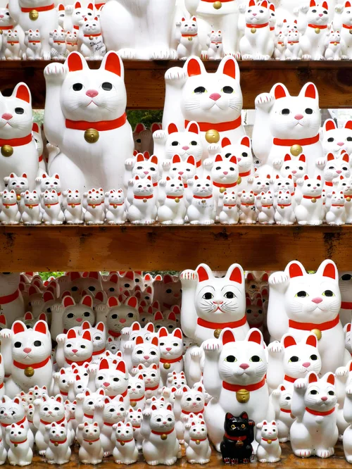Gotokuji Temple - a must see for Lucky Cat lovers in Tokyo, Japan ...