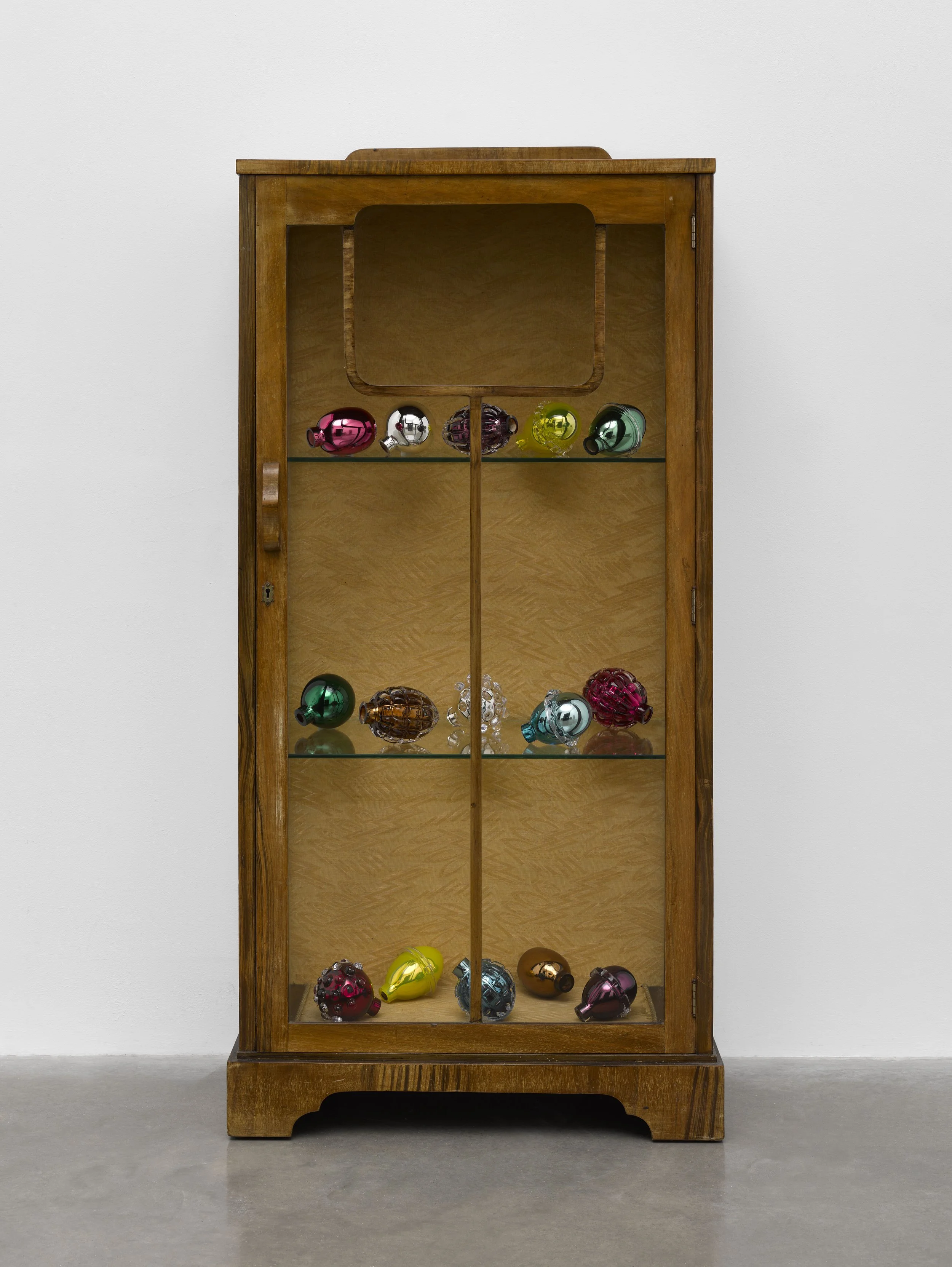 Mona Hatoum — Devereux & Huskie