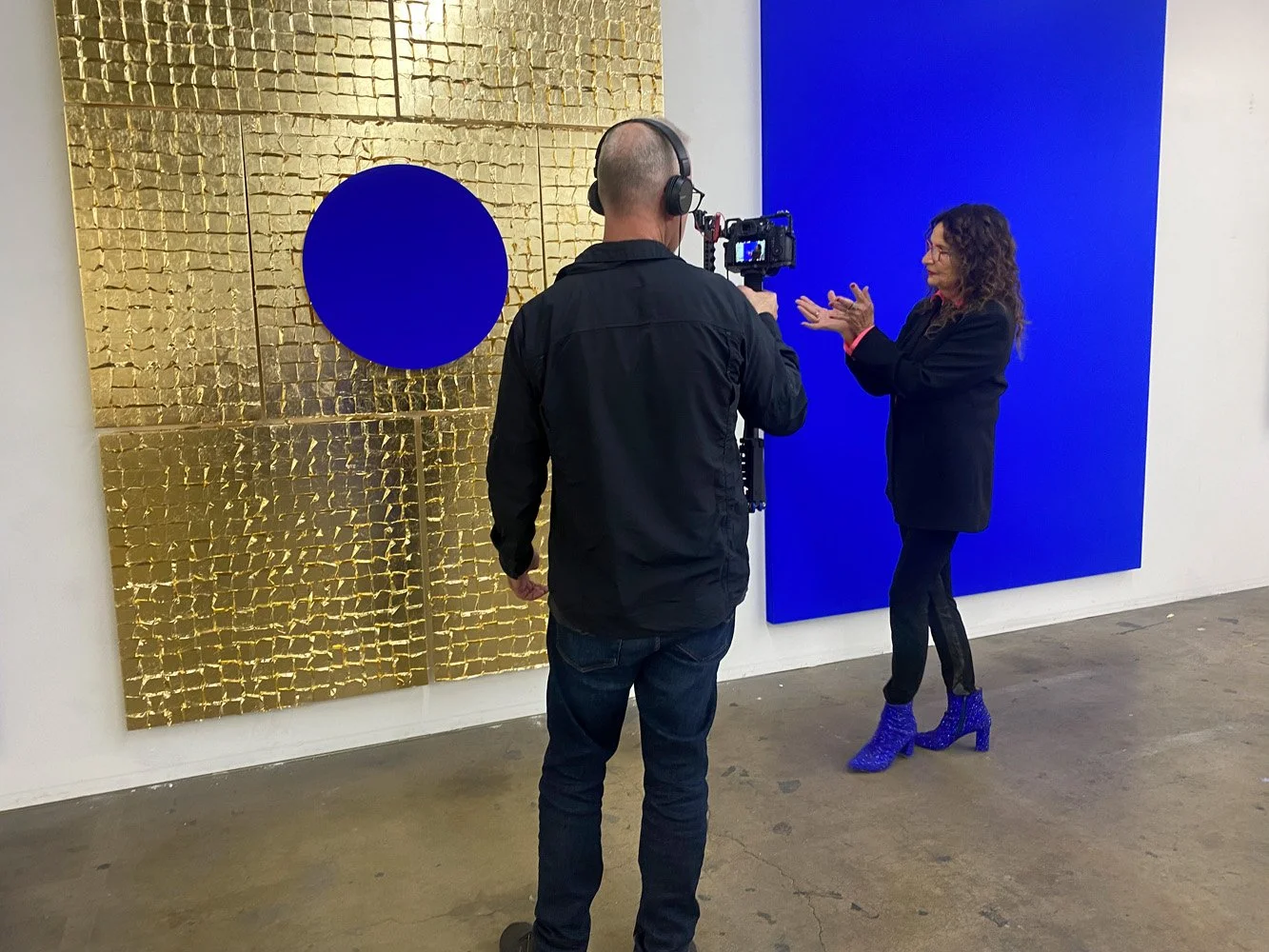 Artist Lita Albuquerque — The Artist Profile Archive