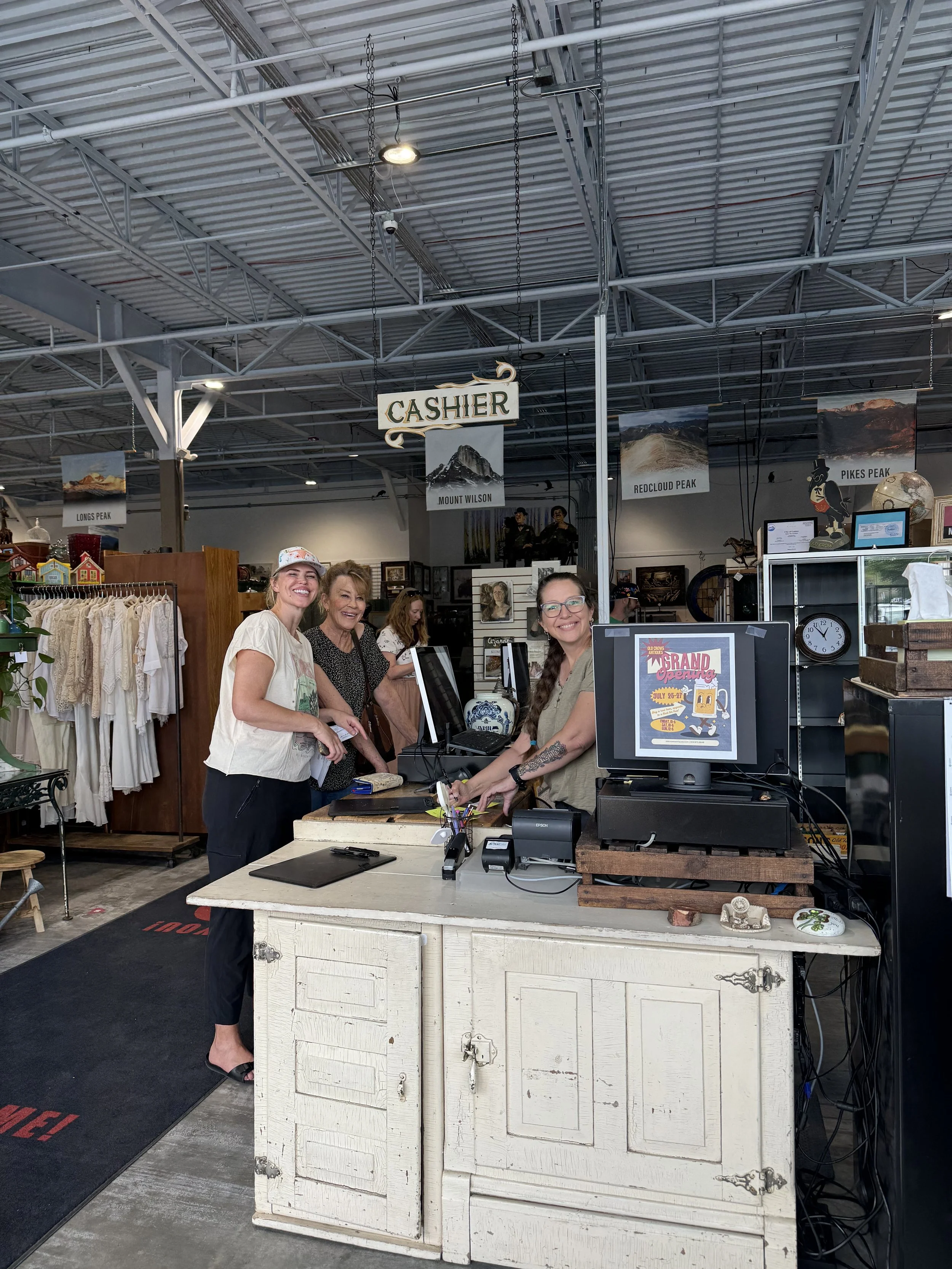 Antique Gallery & Root Beer Bar in Littleton CO - Old Crows Antique Mall