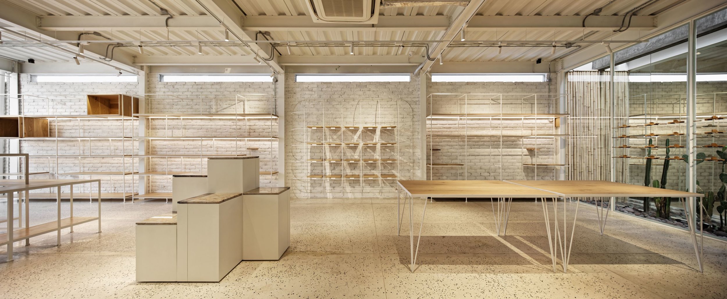 Concept Store / Garis Miring Studio