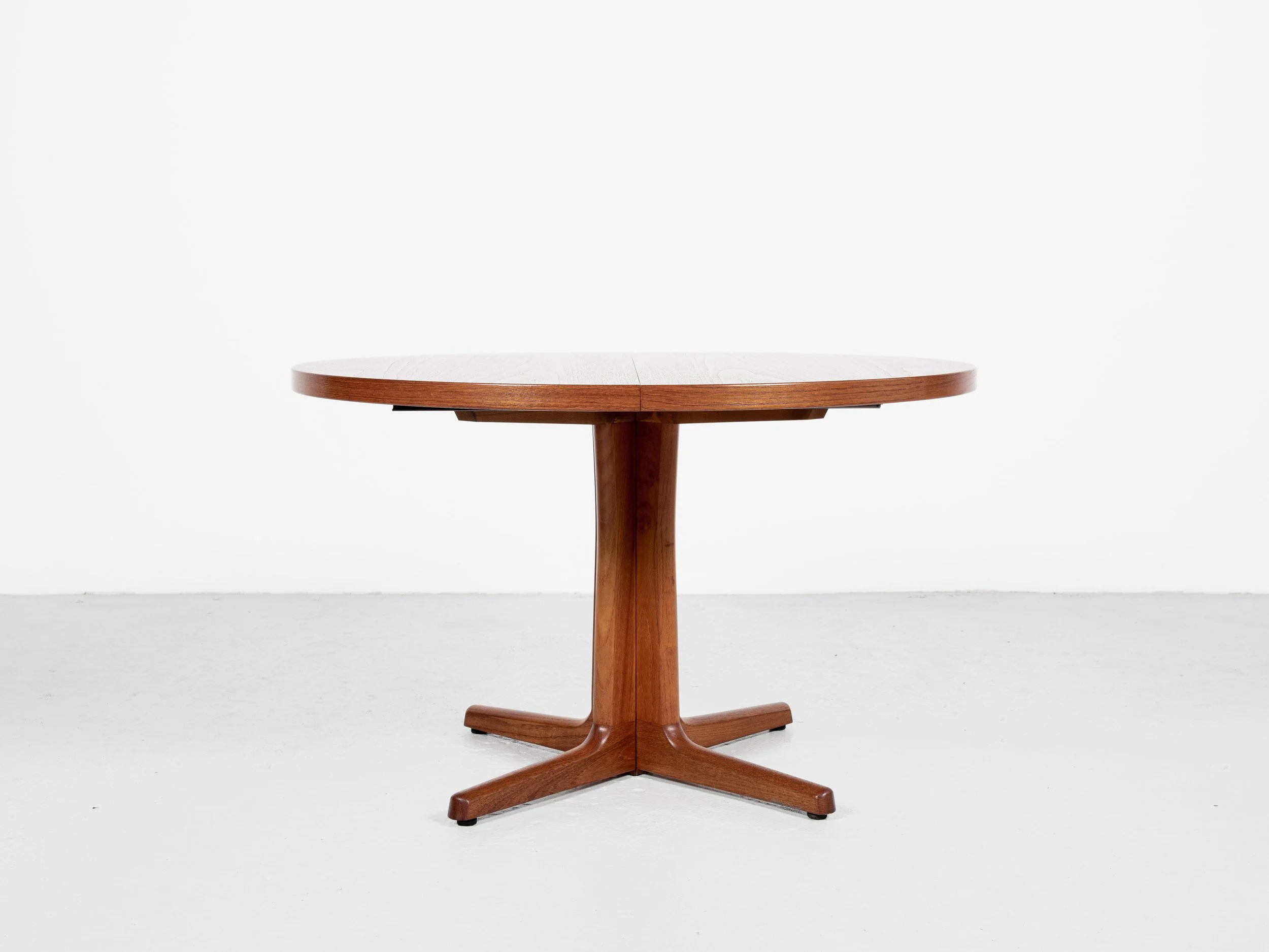 Midcentury Danish round dining table in teak with 2 extensions 1960s ...